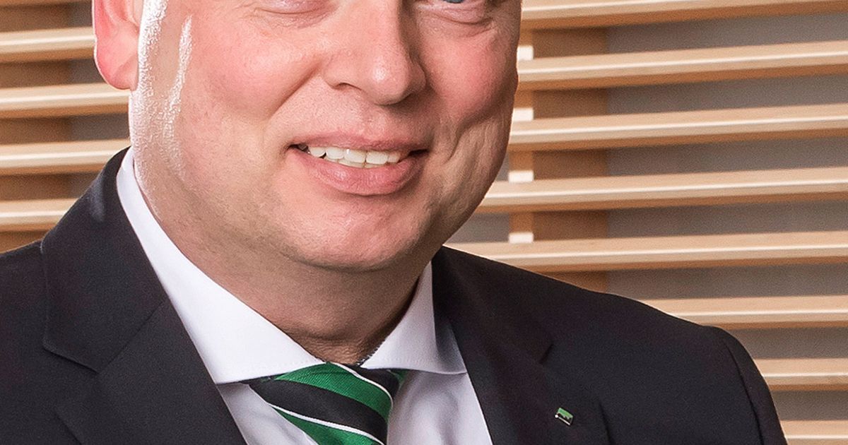 Detail - MICHAEL WEINIG (UK)